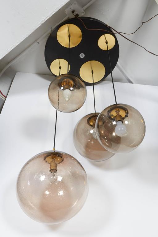 RAAK Modern 4-Light Globe Hanging Pendant Lamp – Showplace