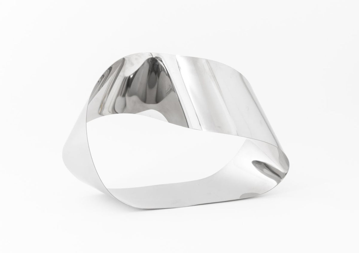 Megaron Abstract Freeform Chrome Sculpture – Showplace